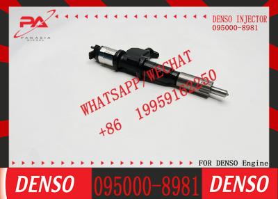 Cina Iniezione Common Rail 095000-8980 095000-8981 9709500-898 Per 6WF1 6WG1 Diesel Nozzle Assembly in vendita