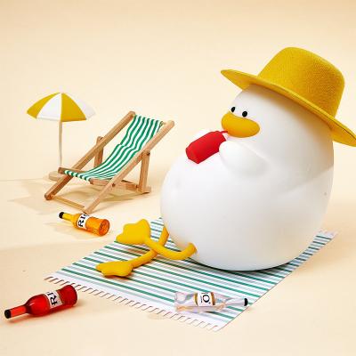 중국 행복한 귀여운 오리 밤빛 실리콘 LED 밤빛 타이머 제어 램프 어린이 침실 거실 장식 판매용