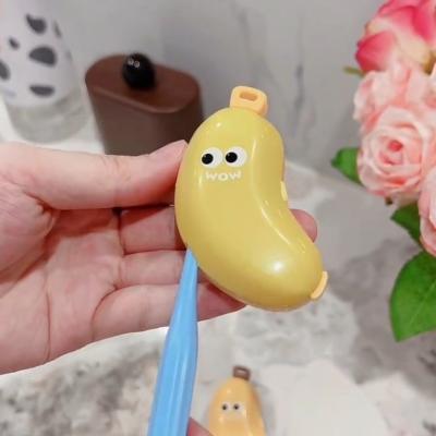 중국 바나나 모양의 칫솔 덮개 및 실리콘 치약 여행 컨테이너 세트 판매용