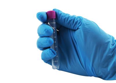 China El transporte y el almacenamiento criogénicos de la muestra externamente roscaron los frascos criogénicos 4.5ml en venta
