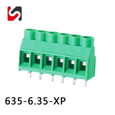 Cina 6.35mm Pitch 300V 30A Screw Terminal Block Connector Pluggable Screw Terminal Block in vendita