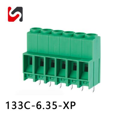 Cina 30A 300V PCB Connettore terminale a vite 3P 6.35mm Pitch in vendita