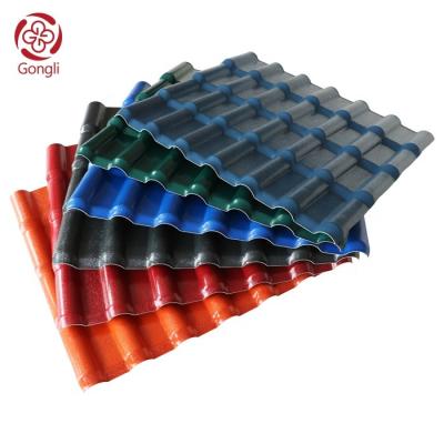Cina PVC ondulato di prezzo franco fabbrica che copre le mattonelle spagnole della resina sintetica di stile asa degli strati in vendita