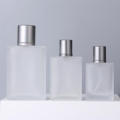 Cina Profumo per flacone spray in vetro smerigliato di alta qualità 25 ml 50 ml 100 ml in vendita