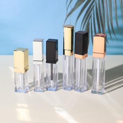 Китай Контейнеры лоска губы 10ml крышки PETG диска SGS пустые с щеткой продается