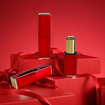 China Tubo vermelho vazio feito sob encomenda recarregável do batom do tubo vazio luxuoso do batom magnético à venda