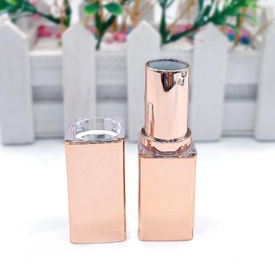 中国 流行の滑らかな正方形のローズの金の口紅の管20g 販売のため
