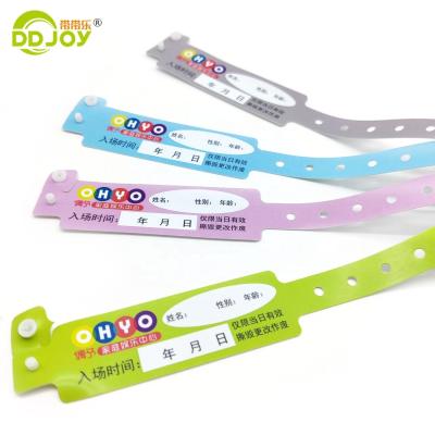 VIP Party Customized Designs Soft Pvc Material Colorful Vip Guest Regular Vinyl