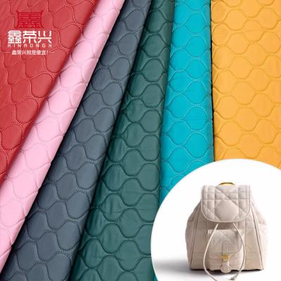 중국 PVC 3mm 스폰지 텍스처 가짜 합성 가죽 반 스크래치 방수 부드러운 가구 덮개 소파 마사지 의자 자동차 좌석 판매용
