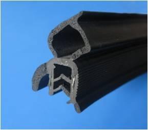 中国 Decklid は車、列車に使用する突き出されたゴム製シールの透き間を塞ぎます 販売のため