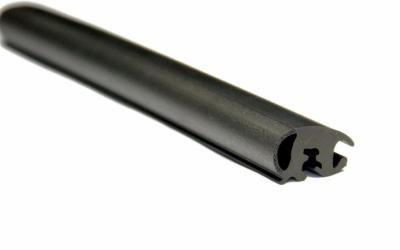 China -55℃-150℃ temperatuurweerstand Uitgedreven Rubberverbinding Te koop