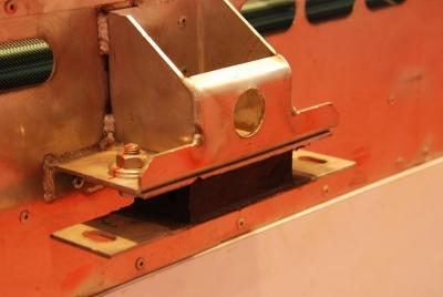 China Transporte estructural, soporte de rodaduras del aislamiento de vibración para el ferrocarril en venta