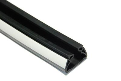 China Verschillende van aangepaste geëxtrudeerde rubber afdichting EPDM massief rubber afdichting met witte strips Te koop