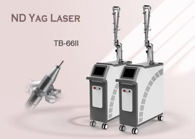Cina rimozione 1064nm del tatuaggio del laser del ND Yag del commutatore di 2000MJ Q/dispositivo della sbucciatura del carbonio rimozione della lentiggine in vendita