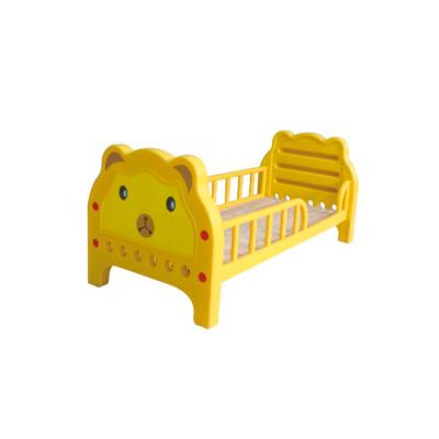 Cina Plastic wooden cartoon children stackable kindergarten bed in vendita