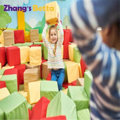 Cina Customized Foam Pit Covers for Indoor Trampoline Park in vendita