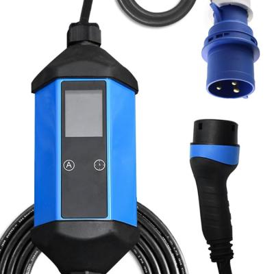 Cina 250V 7KW Portable Ev Charger Type 2 32A AC Electric Vehicle Charging Station Type A Portable TPU EV Charger with CE FCC in vendita