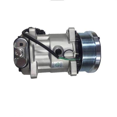 Cina ACTECmax OEM 200V77970-7028 7H15 truck air conditioner compressor 24 volts for HOWO in vendita