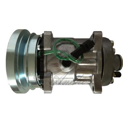 Cina Car Air Conditioner Compressor, Car AC Compressor for CAT SENNEBOGEN VOLVO CONSTRUCTION in vendita