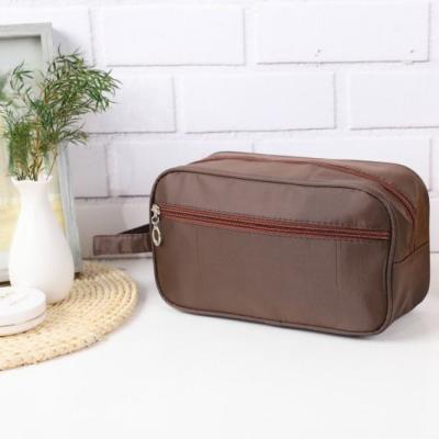 Cina borsa cosmetica di Portable Women Makeup dell'organizzatore della borsa di stoccaggio di viaggio impermeabile 300D in vendita