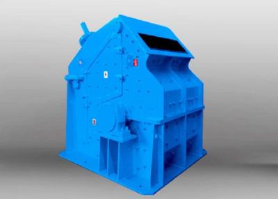 Cina Il frantoio/cubo primari della roccia di impatto ha modellato il frantoio per pietre 55Kw del granito in vendita