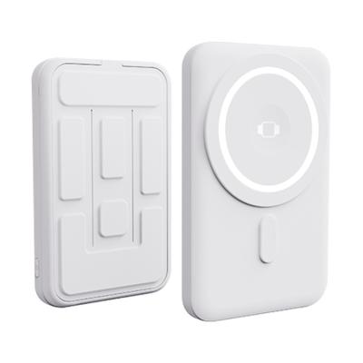 Cina 2024 Nuovi prodotti ricarica rapida senza fili Power Bank magnetica tipo c Power Bank 5000 10000mah in vendita