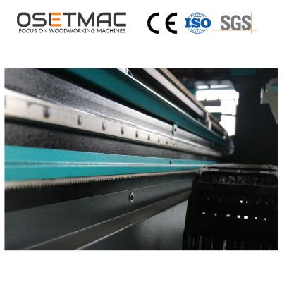 China 0.03 mm Repeatability 3 Axis CNC Router Machine for Cabinet and Furniture Production for sale