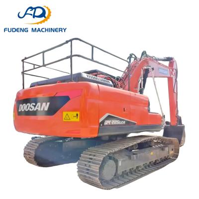 China High Efficiency Doosan DX225LC Excavator with an Operating Weight of 22 Tons Excavator Suitable for Large Scale Projects for sale
