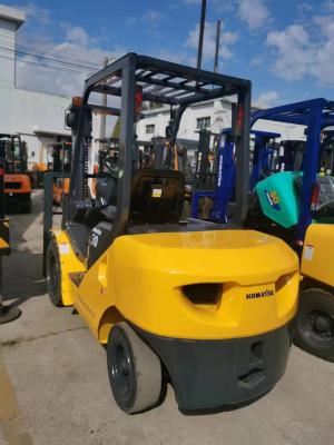 Chine Camion élévateur diesel à 3 tonnes utilisé pour les opérations d'entrepôt à vendre