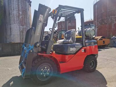 Κίνα 4000 kg Βάρος 2 2,5 3,0 3,5 τόνων φορτηγό ανεφοδιασμού με ΥΦΑ/βενζίνη για βιομηχανική ανύψωση προς πώληση