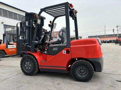 Chine Vendre un chariot élévateur à essence/GPL de 2 à 3,5 tonnes avec un mât à trois étages et une longueur de fourchette de 1150 mm à vendre