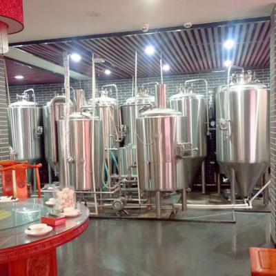 Cina Attrezzature di produzione di birra in acciaio inossidabile a tensione regolabile a prezzi accessibili per la fabbrica di birra commerciale in vendita