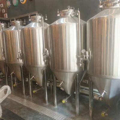 Cina 3fase/380 220 Voltage CE ISO TUV Tipo verticale Sistema automatico di produzione di birra in vendita
