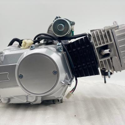Cina Motore di moto di 135cc raffreddato ad aria 4 marce Argento 4 tempi elettrico / Kick 1 cilindro 1500 CDI 455*312*260m in vendita