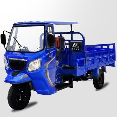 China 110cc Dayang Dayang motorfiets met achterste veerbladeren 5 2 en vrachtdoos Grootte 2.4 * 1.35m Te koop