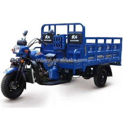 Cina Tipo di guida motorizzata 151cc BeiYi DaYang 8hp triciclo diesel raffreddato ad acqua per passeggeri in vendita