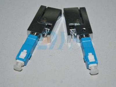 Cina Tipo Sc a fibra ottica nudo del recipiente dell'adattatore con alta stabilità in vendita