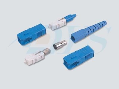 中国 青い SC/UPC の 9/125um 磨く光ファイバーのコネクターの PC/UPC/APC 繊維と 販売のため