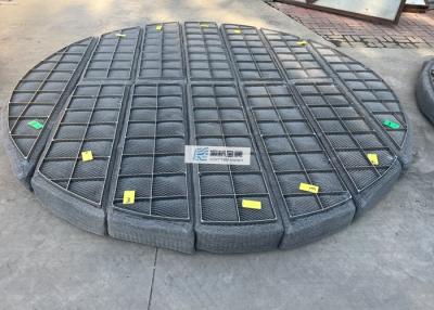 中国 High Porosity Demister Mesh Pad Round Shape 1.2-4.6mm Thickness 販売のため