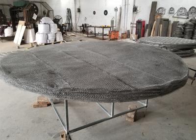 中国 Double Wire Knitting PP Mesh Pad Demister 100mm Thickness Cellular Structure 販売のため