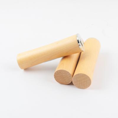 중국 단풍나무 나무로 된 선물 휴대용 전력 은행 좋은 배터리 질 2600MAH 판매용