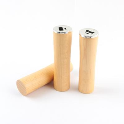 중국 단풍나무 나무로 된 선물 휴대용 전력 은행 좋은 배터리 질 2600MAH 판매용