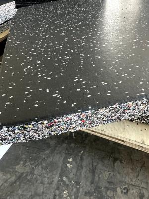 China Static Isolation Compound Gym Rubber Flooring for Playground Surfaces 500mmx500mmx20mm for sale