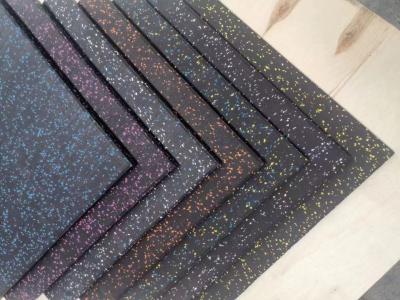 China 100*100cm Natural Rubber Floor Tiles for Gym Flooring and Finishes Environmentally Friendly Commercial Grade for sale