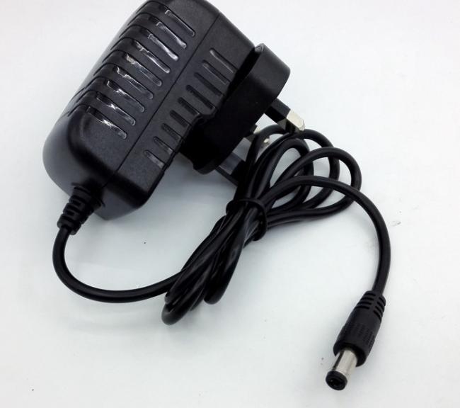 9 volt 3 amp power adapter