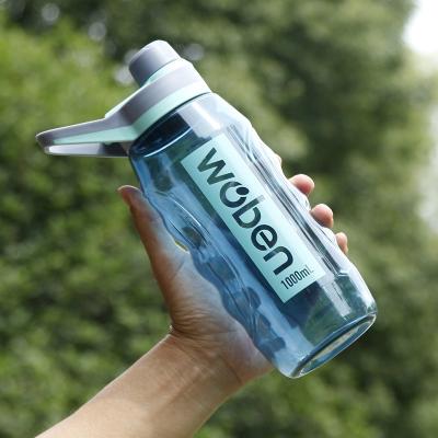 Chine Une tasse d'eau portable de grande capacité idéale pour les activités des employés et les cadeaux d'affaires à vendre
