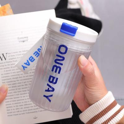 Κίνα 500 ml Μεταφορτώσιμο Κούπα Καφέ Με υψηλή αισθητική διάταξη τσαγιού πλαστικό Κούπα για προϊόντα γραφείου προς πώληση