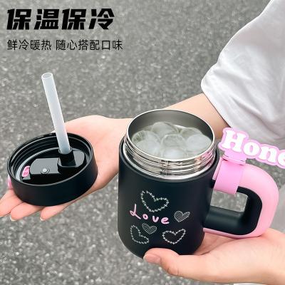 Chine Portable et mignon tasse à eau de paille en acier inoxydable isolée idéal pour toute activité à vendre