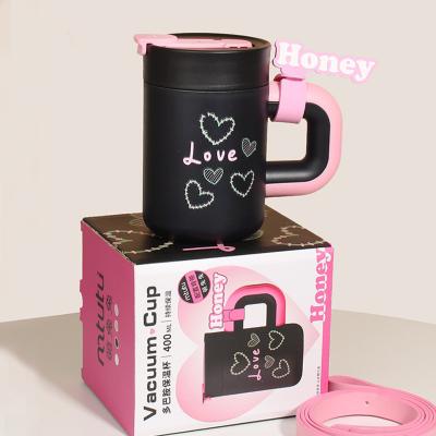 Chine Portable et mignon tasse à eau de paille en acier inoxydable isolée idéal pour toute activité à vendre