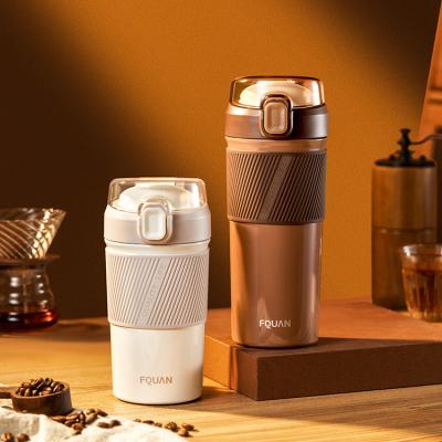 Chine 480/650ml Manche à vide Coupe à ressort Coupe vélo Café Voiture Coupe isolée Cadeau de nouveauté idéal à vendre